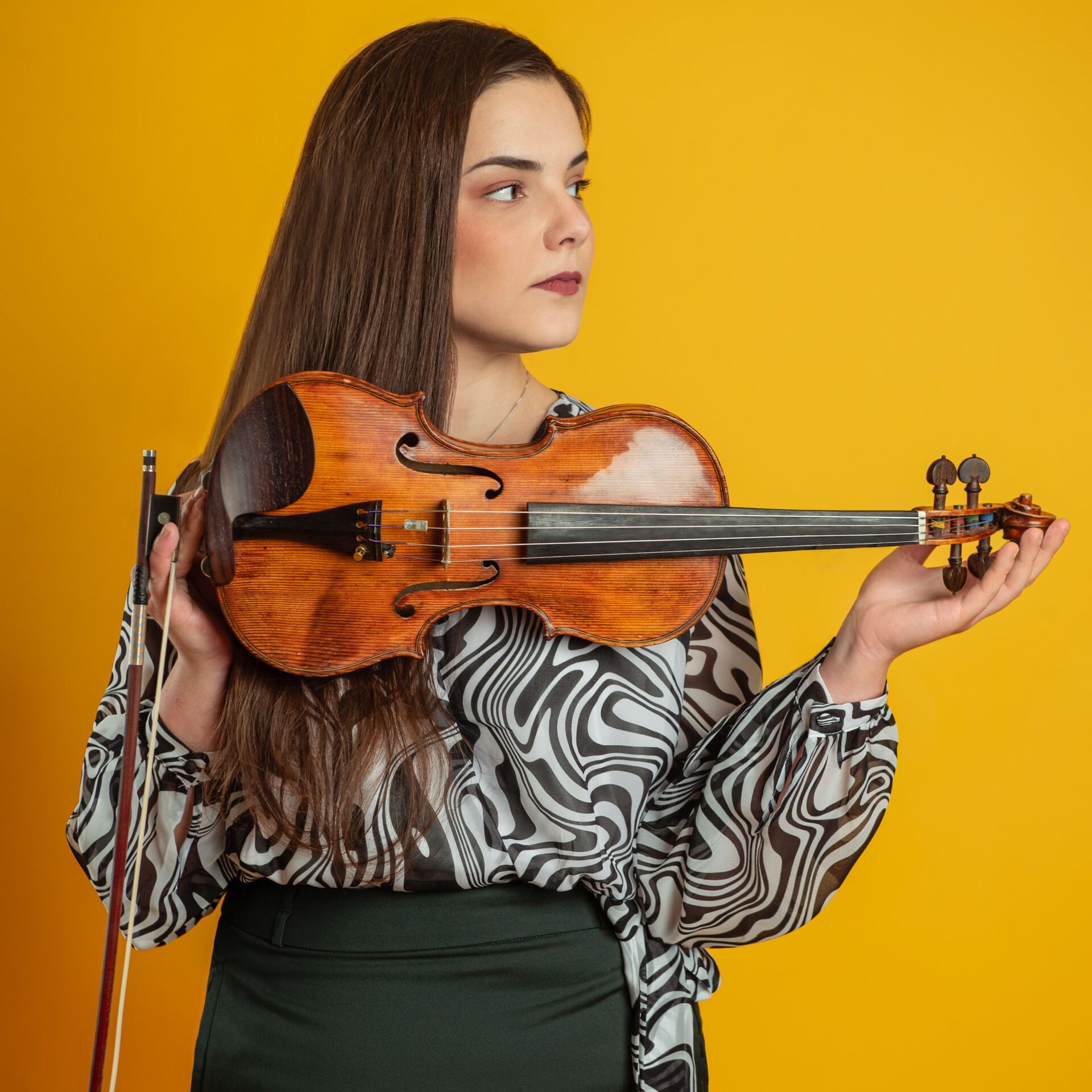 Violeta Ćirić, violin and Marija Gođevac, piano | Kulturni centar Beograda